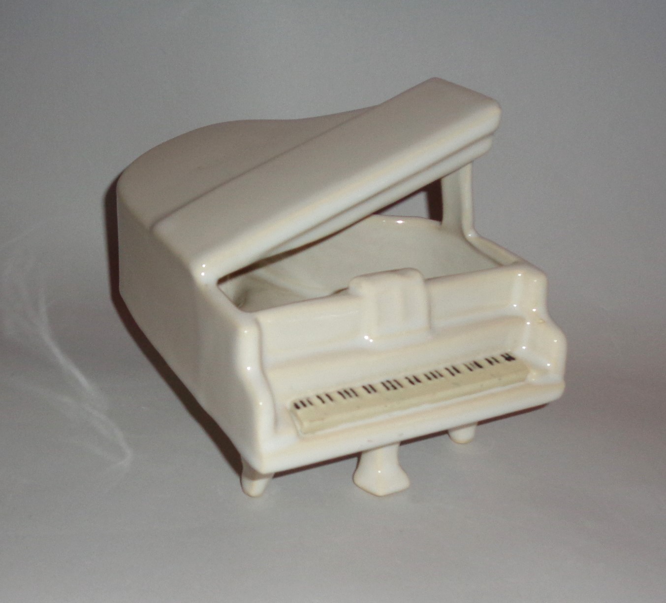 60. Piano Planter - McCoy Pottery Collectors Society - McCoy Pottery ...