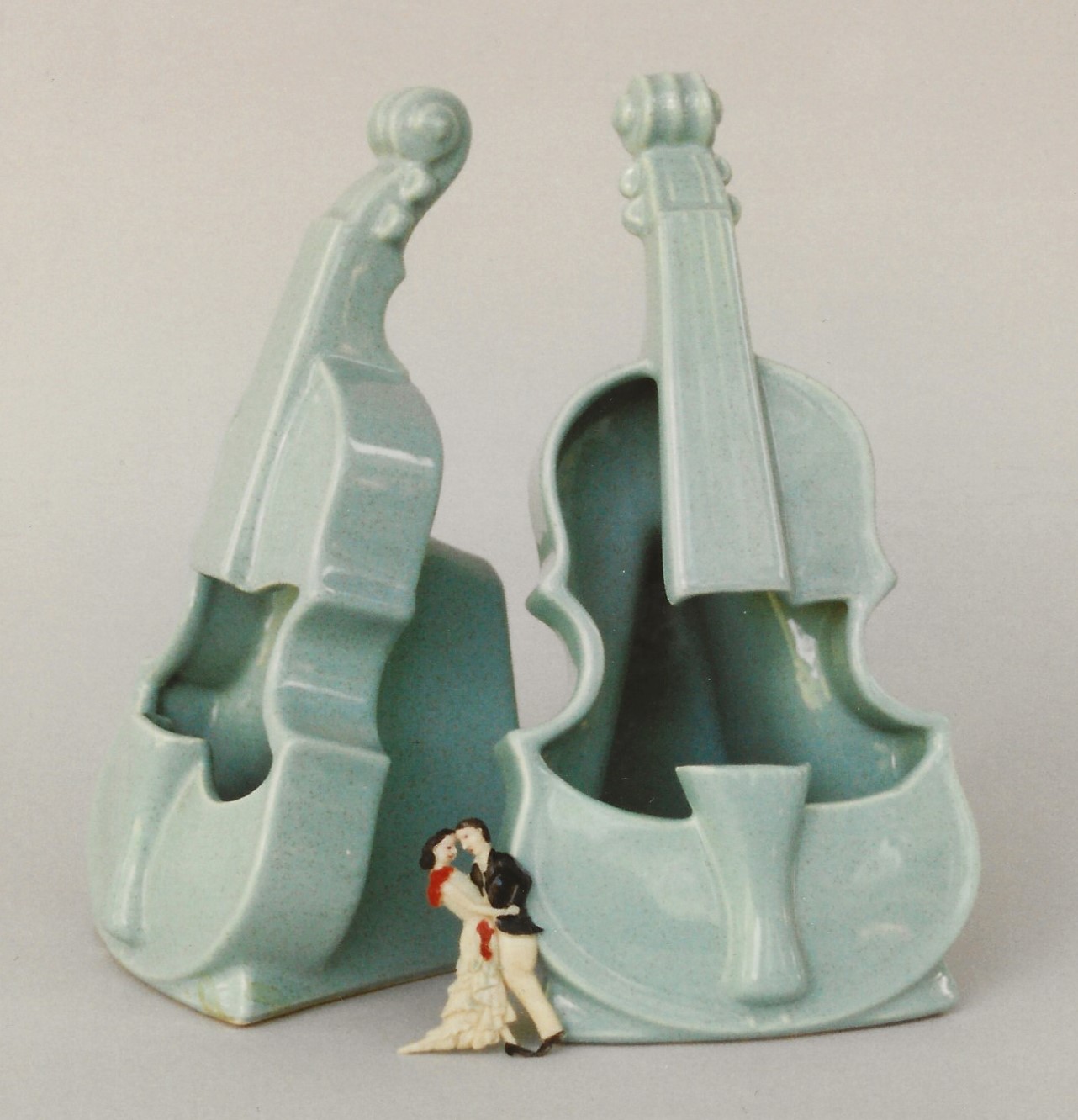 84. Violin Planter Bookends - McCoy Pottery Collectors Society - McCoy ...